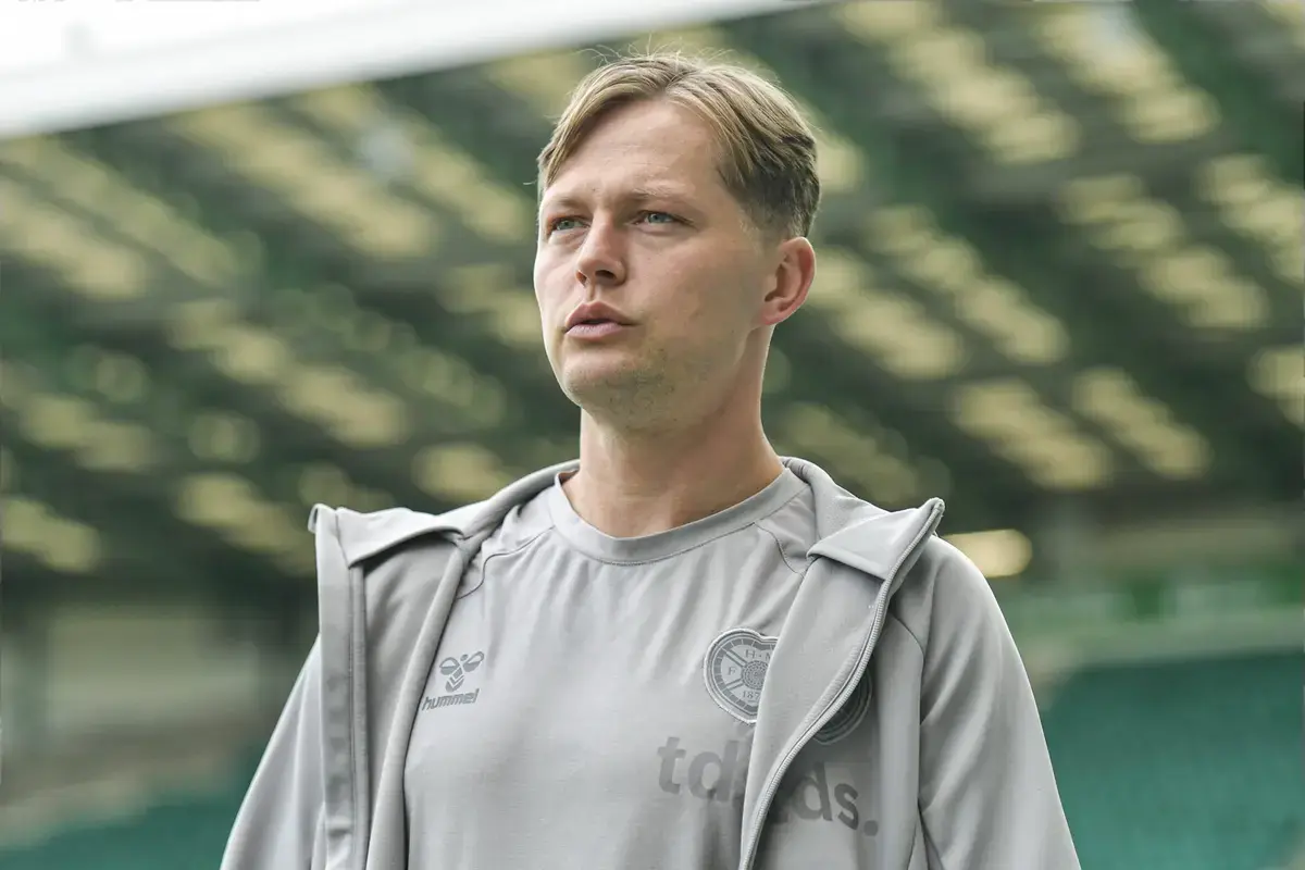 Plymouth Argyle should consider Frankie Kent deal after Hearts exit