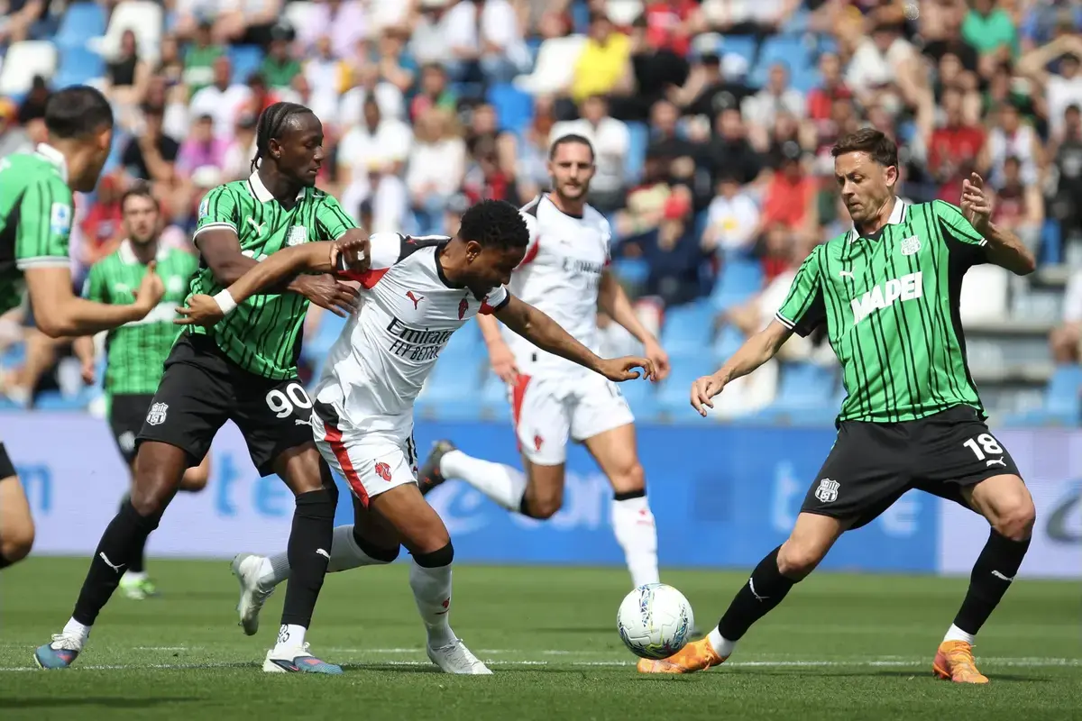 Canada's Kone stars as Sassuolo upset AC Milan