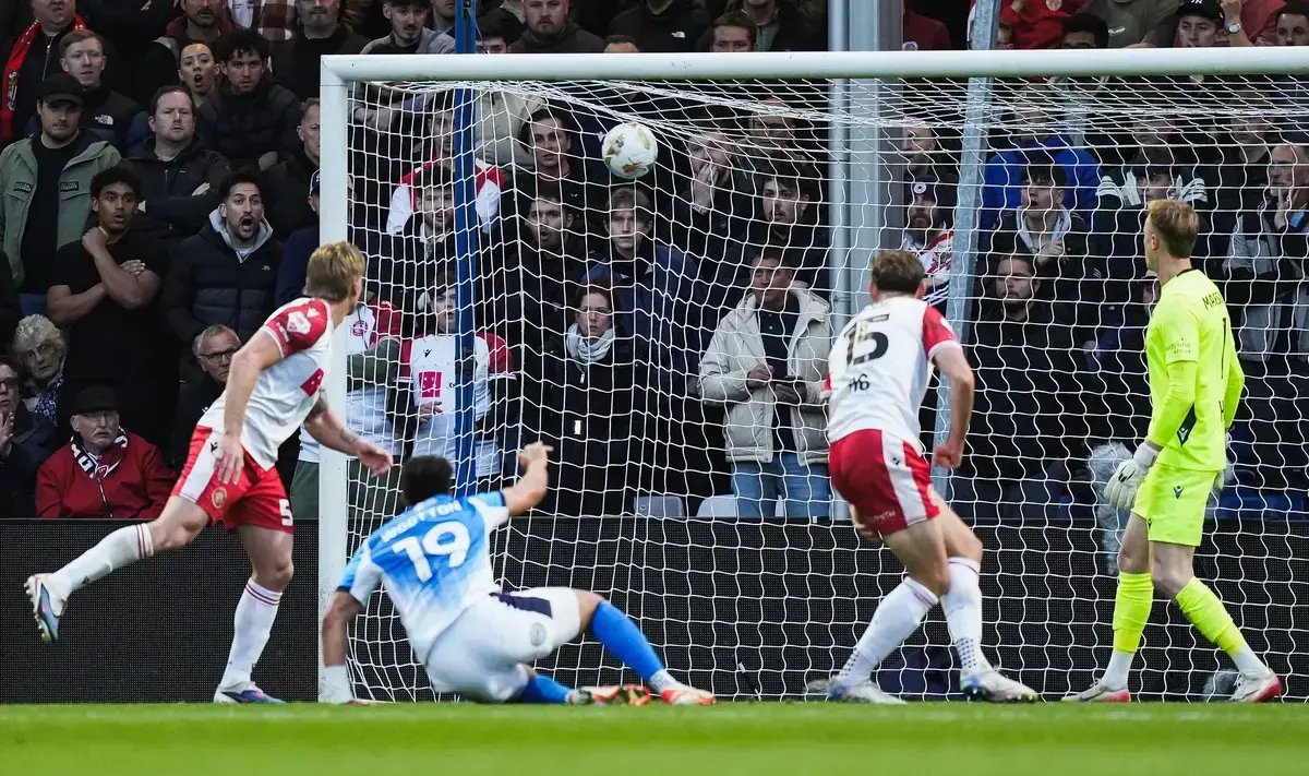 Stockport County boss Dave Challinor praises Bolton Wanderers